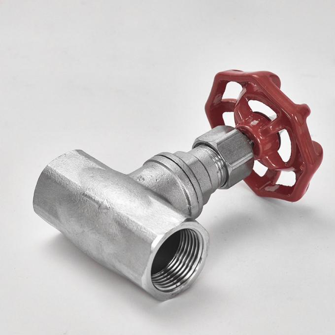 SS304 NPT Thread 1.6MPa Manual Globe Valve Channel Straight Through Type
